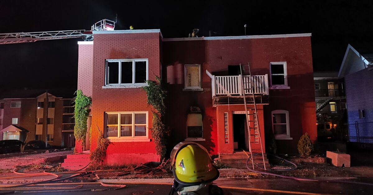 Incendie dans un immeuble désaffecté du centre-ville Incendie dans un immeuble désaffecté du centre-ville